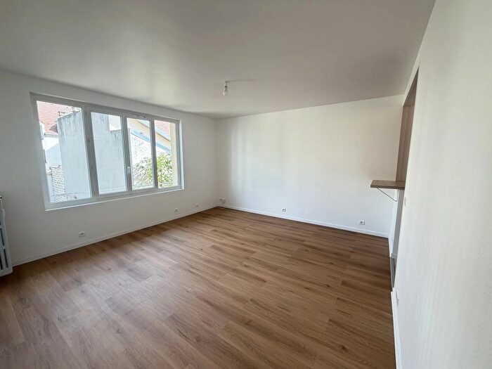 Maisons-Laffitte, Ouest - Appartement 2 pièces à louer