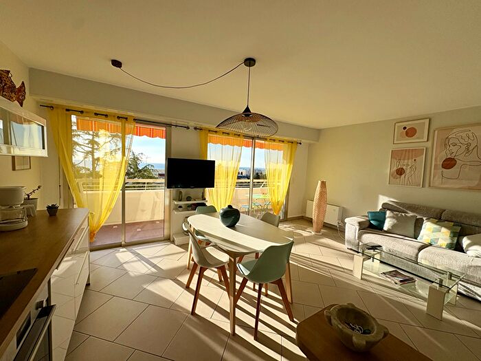 Appartement à vendre - Nice, Caucade - 2 pièces - 1 chambre