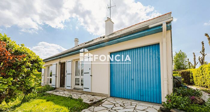 Maison à vendre - Noyal-Châtillon-sur-Seiche - 5 pièces - 3 chambres