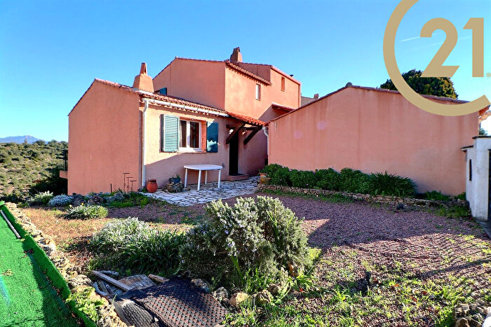 Maison à vendre - Saint-Raphaël - 4 pièces - 3 chambres