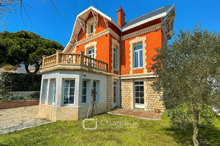 Maison à vendre - Royan, Le Parc, Plage de la Grande-Conche - 6 pièces - 4 chambres