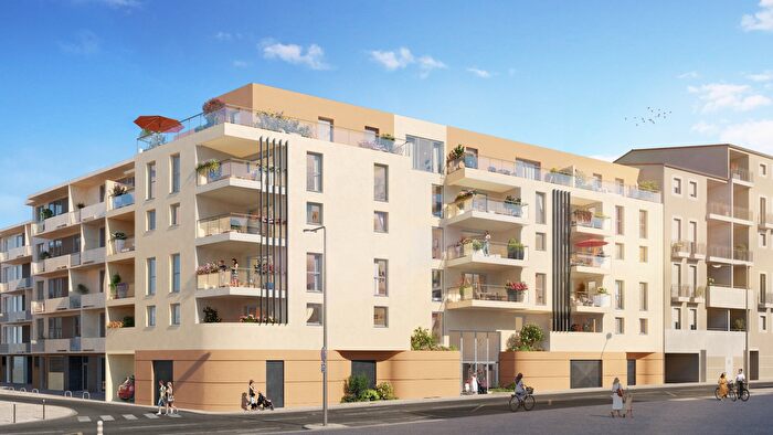 Appartement à vendre - Béziers, Champ de Mars - 3 pièces - 2 chambres