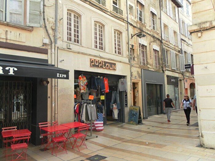 Appartement à louer - Fontcouverte, Avignon - 1 pièce