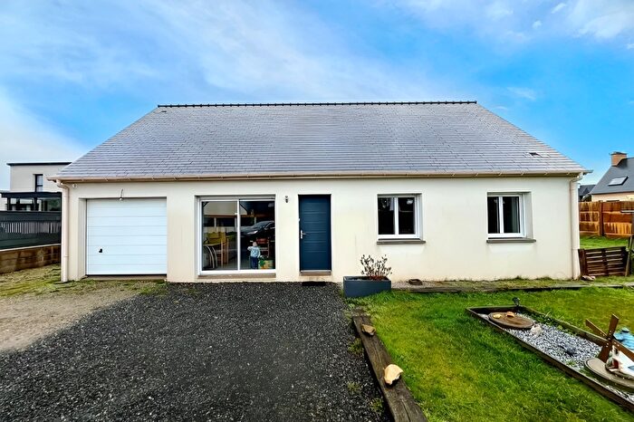 Maison à vendre - Saint-Ségal - 5 pièces - 3 chambres