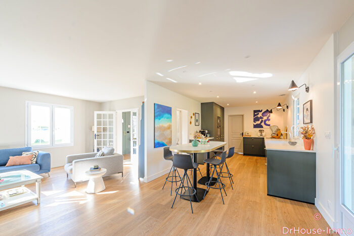 Maison 8 pièces à vendre à Châtelaillon-Plage