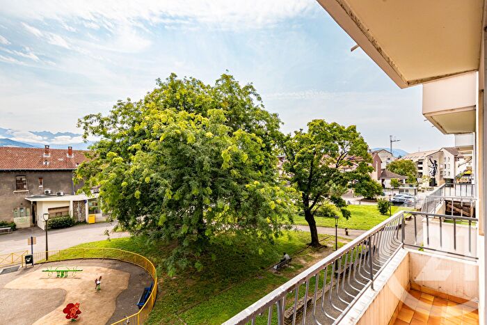 Appartement à vendre - Saint-Martin-dHères, Croizat - 4 pièces - 3 chambres