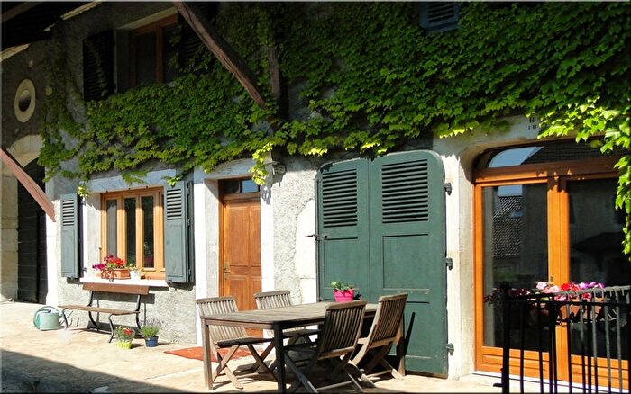 Maison à vendre - Thoiry - 6 pièces - 4 chambres