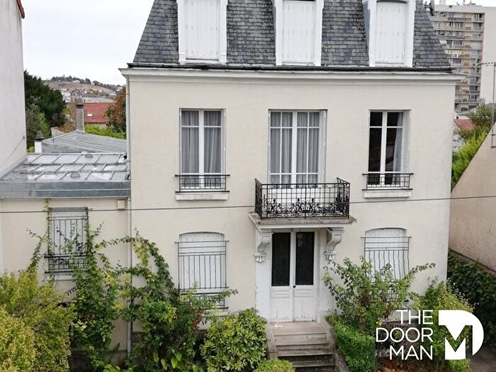 Maison à vendre - Argenteuil, Centre-ville - 9 pièces - 5 chambres