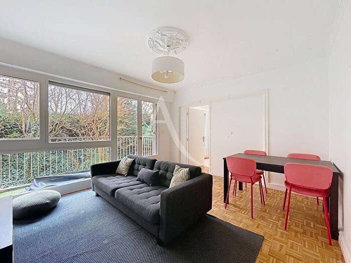 Appartement à louer - Saint Serge-Ney-Chalouère, Angers - 5 pièces - 4 chambres