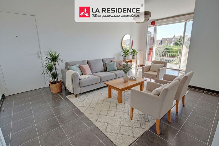 Appartement à vendre - Le Mesnil-Saint-Denis - 4 pièces - 3 chambres