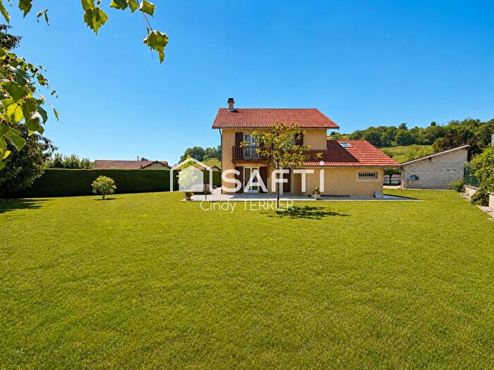 Maison 8 pièces à Paladru, à vendre