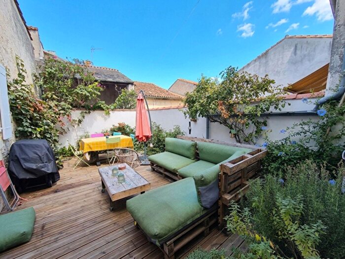 Maison 4 pièces à vendre à Saint-Jean-d'Angély