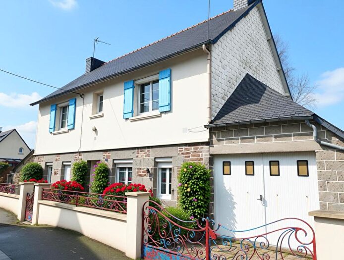 Maison 6 pièces à Yffiniac, à vendre