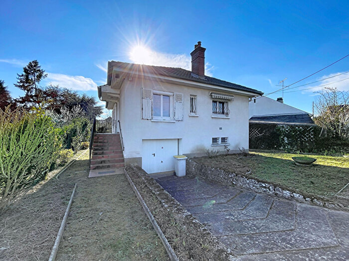 Maison à vendre - Saint-Jean-de-la-Ruelle, Gambetta, Madeleine, Dix Arpents, Clos Neuf - 4 pièces - 2 chambres