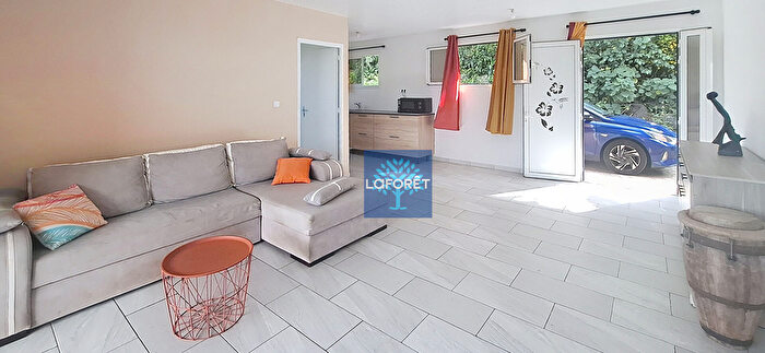 Appartement à louer - Le Robert - 4 pièces - 3 chambres