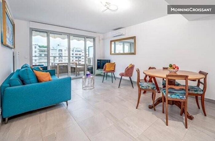 Appartement 3 pièces à Pont du Lys-Antibes les Pins, à louer