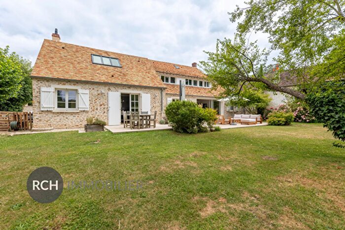 Maison 9 pièces à Orgerus, à vendre