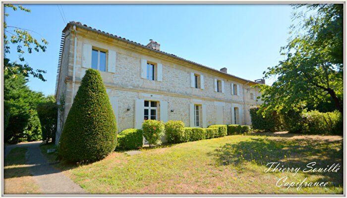 Maison 16 pièces à vendre - Petit-Palais-et-Cornemps