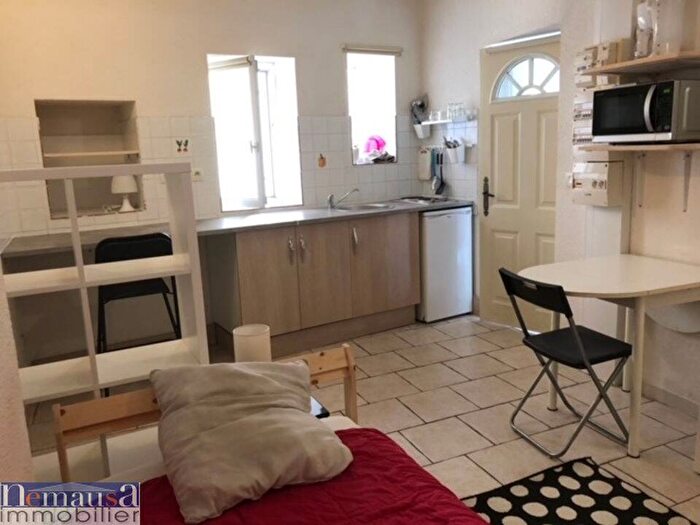 Appartement à louer - Nîmes - 1 pièce