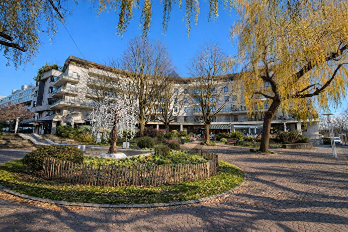 Appartement à vendre - Rueil-Malmaison, Rueil sur Seine - 4 pièces - 2 chambres