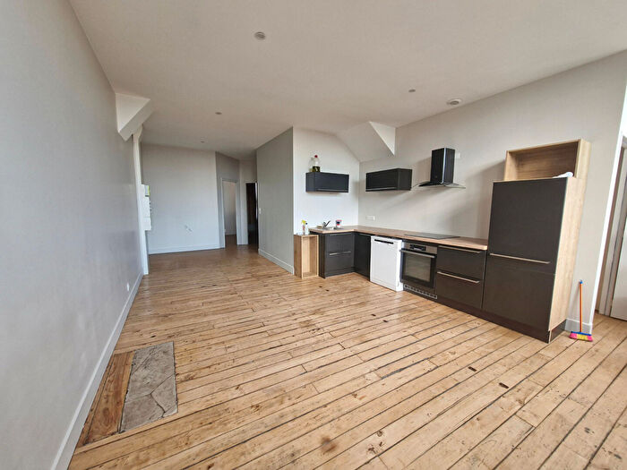 Appartement à louer - Seignelay - 4 pièces - 3 chambres