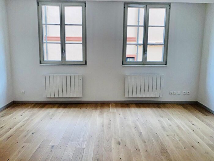 Appartement à louer - Colmar, Centre-ville - 3 pièces - 2 chambres