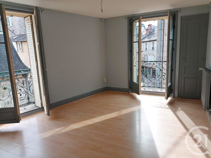 Appartement à louer - Brive-la-Gaillarde, Centre-ville, Pont Cardinal, Champanatier - 2 pièces - 1 chambre