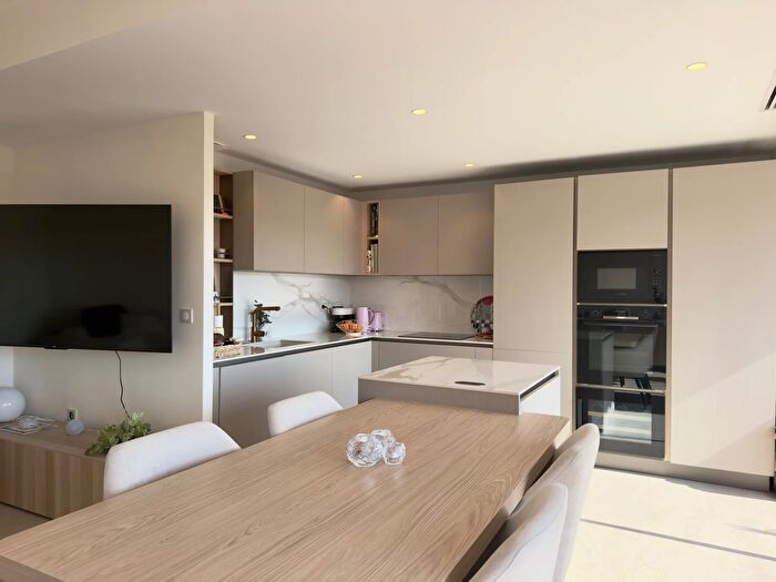 Appartement 3 pièces à Cagnes-sur-Mer, La Gare, Les Plans, Hippodrome, à vendre
