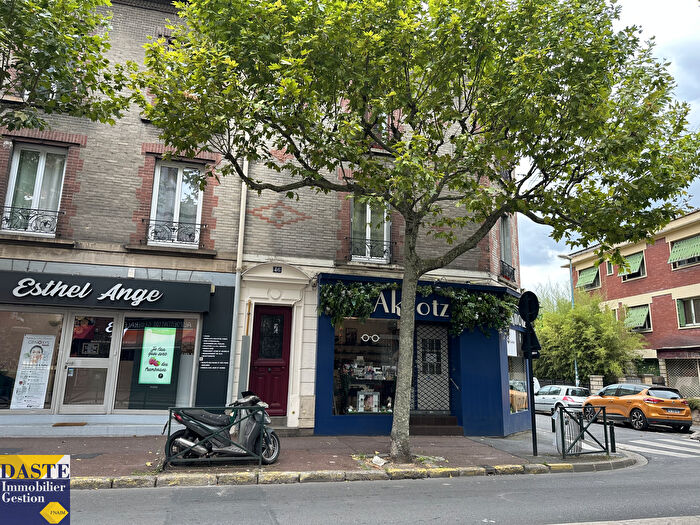 Appartement à louer - Alfortville, Zola Carnot, Alouettes, Val de Seine - 4 pièces - 3 chambres