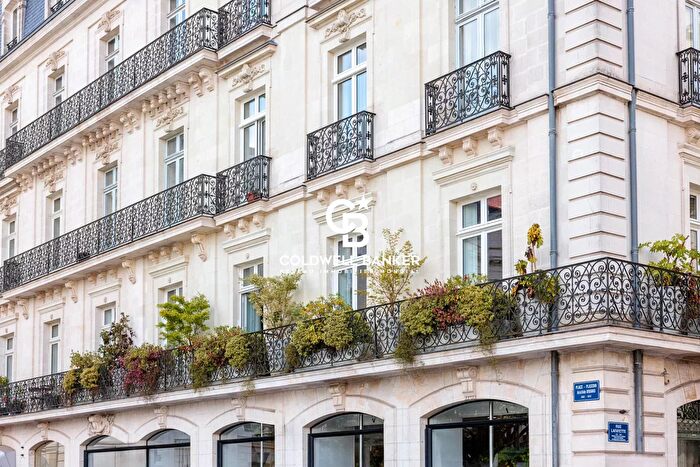 Appartement 5 pièces à Nantes, Centre-ville, à vendre
