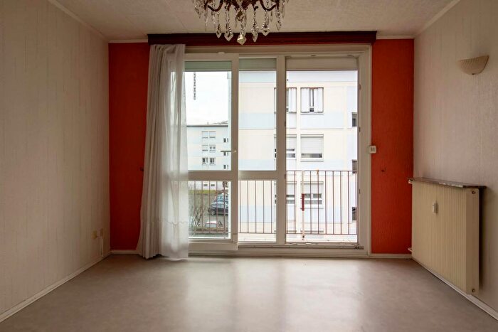 Appartement à vendre - Valentigney - 5 pièces - 3 chambres