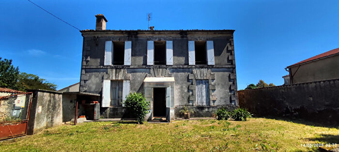 Maison à vendre - Brizambourg - 10 pièces - 7 chambres