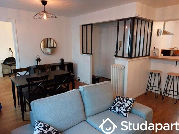 Appartement à louer - Cleunay-Arsenal Redon, Rennes - 4 pièces - 3 chambres