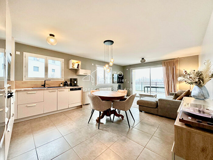 Appartement à vendre - Sales - 3 pièces - 2 chambres