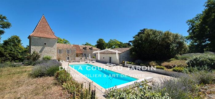 Maison à vendre - Roquecor - 12 pièces - 6 chambres