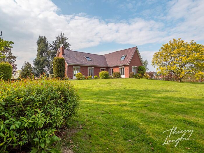 Genech : Maison 9 pièces à vendre