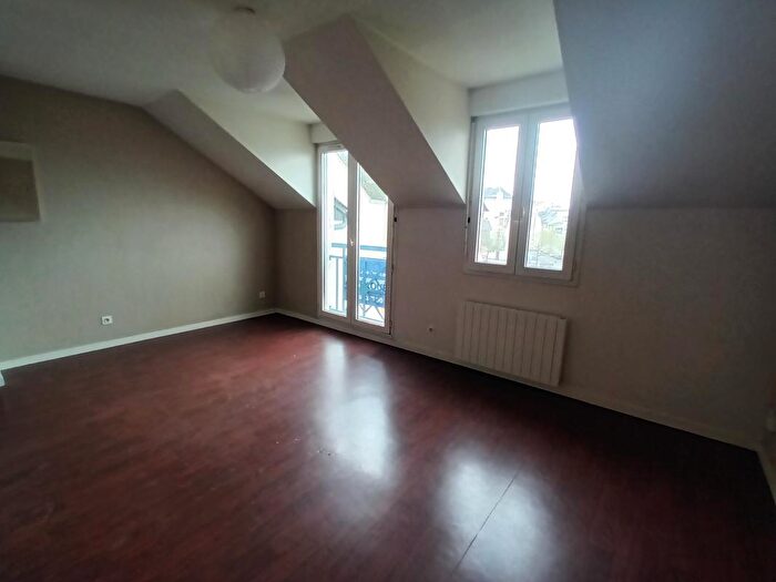 Appartement à louer - Rodez, Centre historique, Vieux-Rodez - 2 pièces - 1 chambre