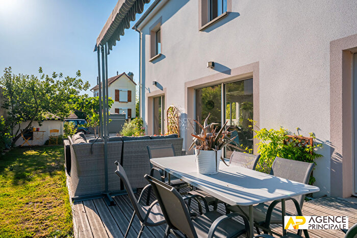 Maison 6 pièces à vendre - Le Mesnil-le-Roi