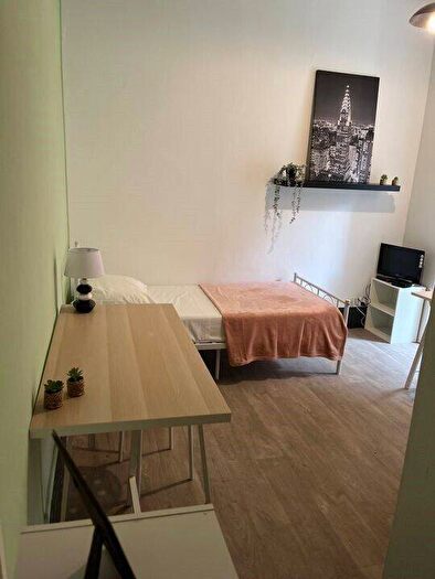 Marche, Vichy : Appartement 1 pièce à louer