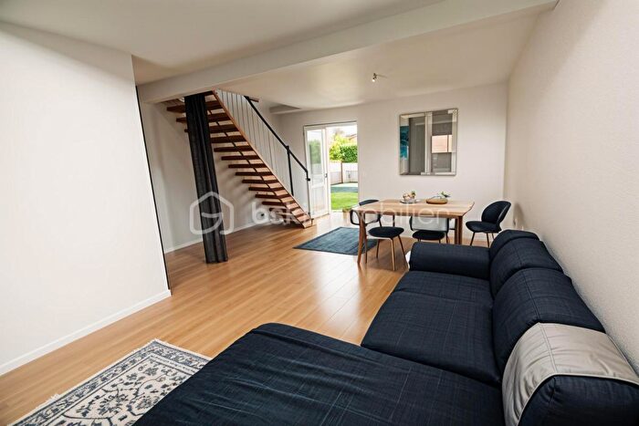 Maison à vendre - Magny-en-Vexin - 6 pièces - 4 chambres