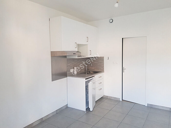Appartement à louer - Saint-Avertin, LOrmeau, Robert Schuman - 1 pièce - 1 chambre