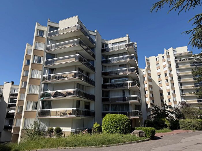 Appartement 6 pièces à vendre à Saint-Germain-en-Laye, Coteaux du Bel-Air, Maison-Verte