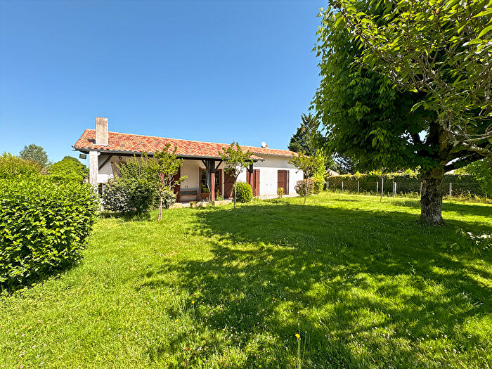 Maison 4 pièces à Saint-Étienne-de-Tulmont, à vendre