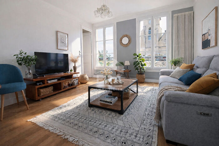 Appartement à vendre - Issy-les-Moulineaux, Centre-ville, Corentin Celton, Les Varennes - 3 pièces - 2 chambres