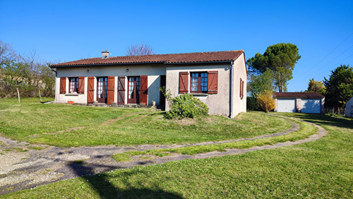 Maison à vendre - Chérac - 6 pièces - 4 chambres