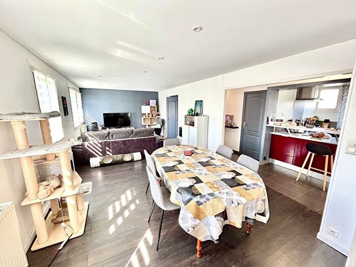 Maison à vendre - Saint-Apollinaire - 6 pièces - 4 chambres