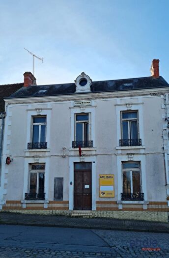 Maison à vendre - Châteaumeillant - 11 pièces - 4 chambres