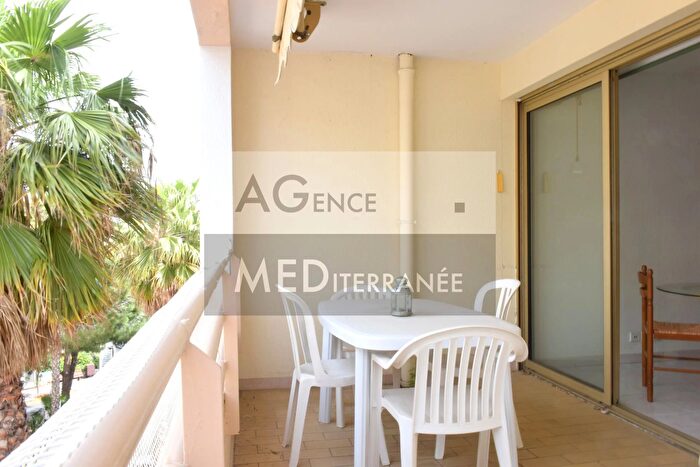 Appartement à vendre - Antibes, Juan-les-Pins, Le Cap - 2 pièces - 1 chambre