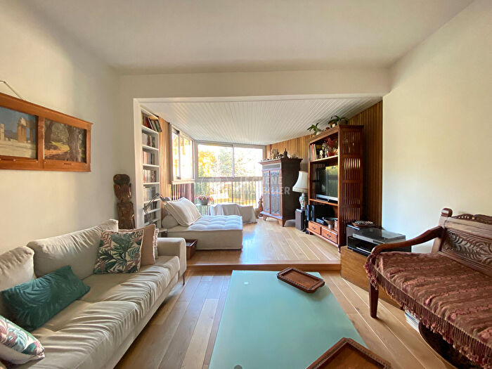 Appartement à vendre - Le Chesnay, Pré-Vert - 4 pièces - 3 chambres