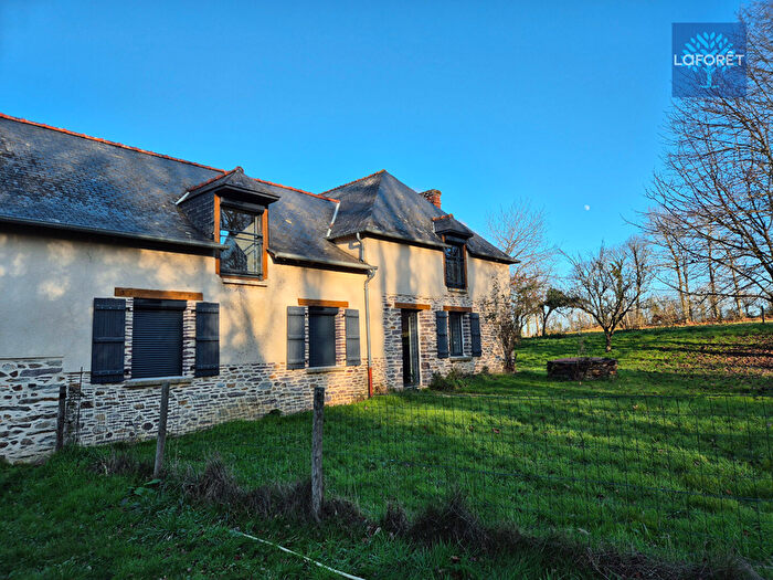 Maison à vendre - Saint-Erblon - 7 pièces - 5 chambres